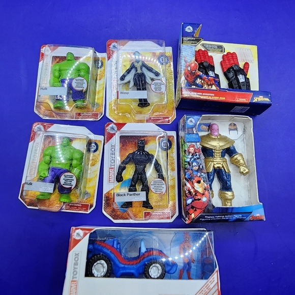 Zuru | Toys | Zuru Mini Brands Toy Lot Marvel Hulk Black Panther Iron ...